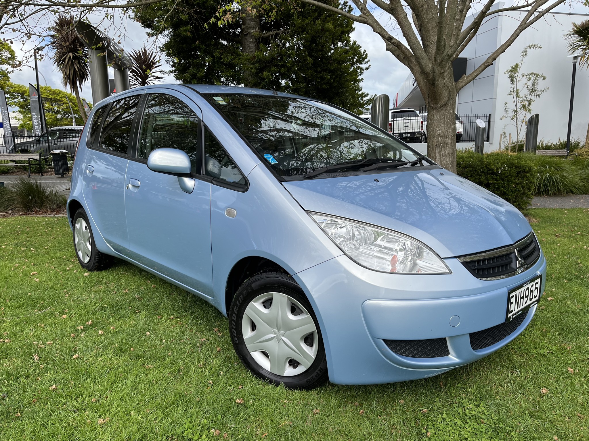 Mitsubishi Colt 2006 | 1.5 Petrol Auto Hatch