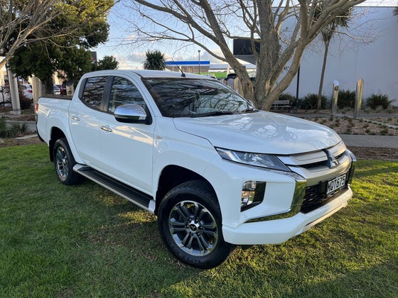 Mitsubishi Triton 2020 | DC GLXR 6AT 2.4D/4WD AUTO 4X4