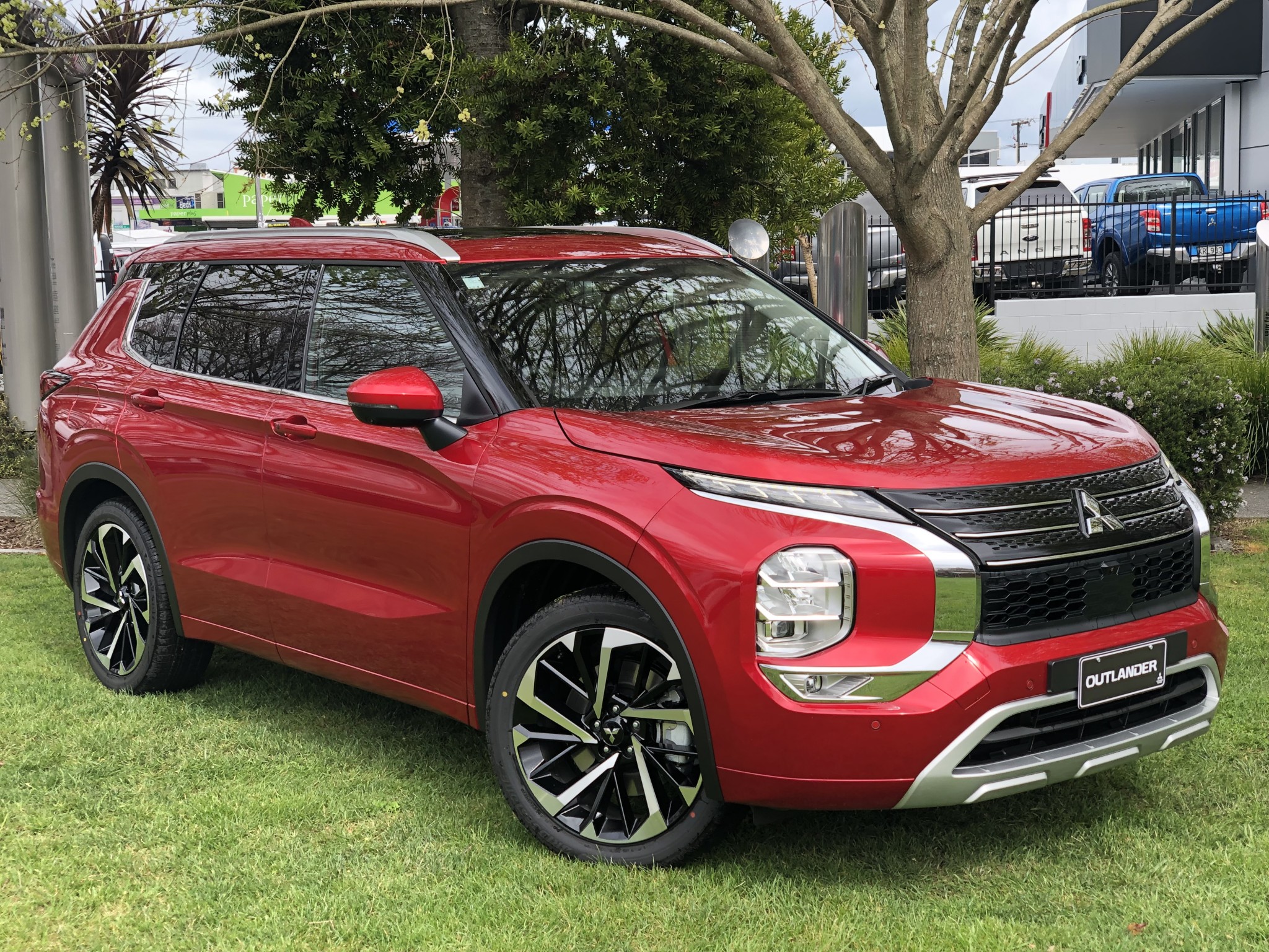 Mitsubishi Outlander 2023 | VRX 2.5P/4WD/CVT 7 SEAT LEATHER SUV