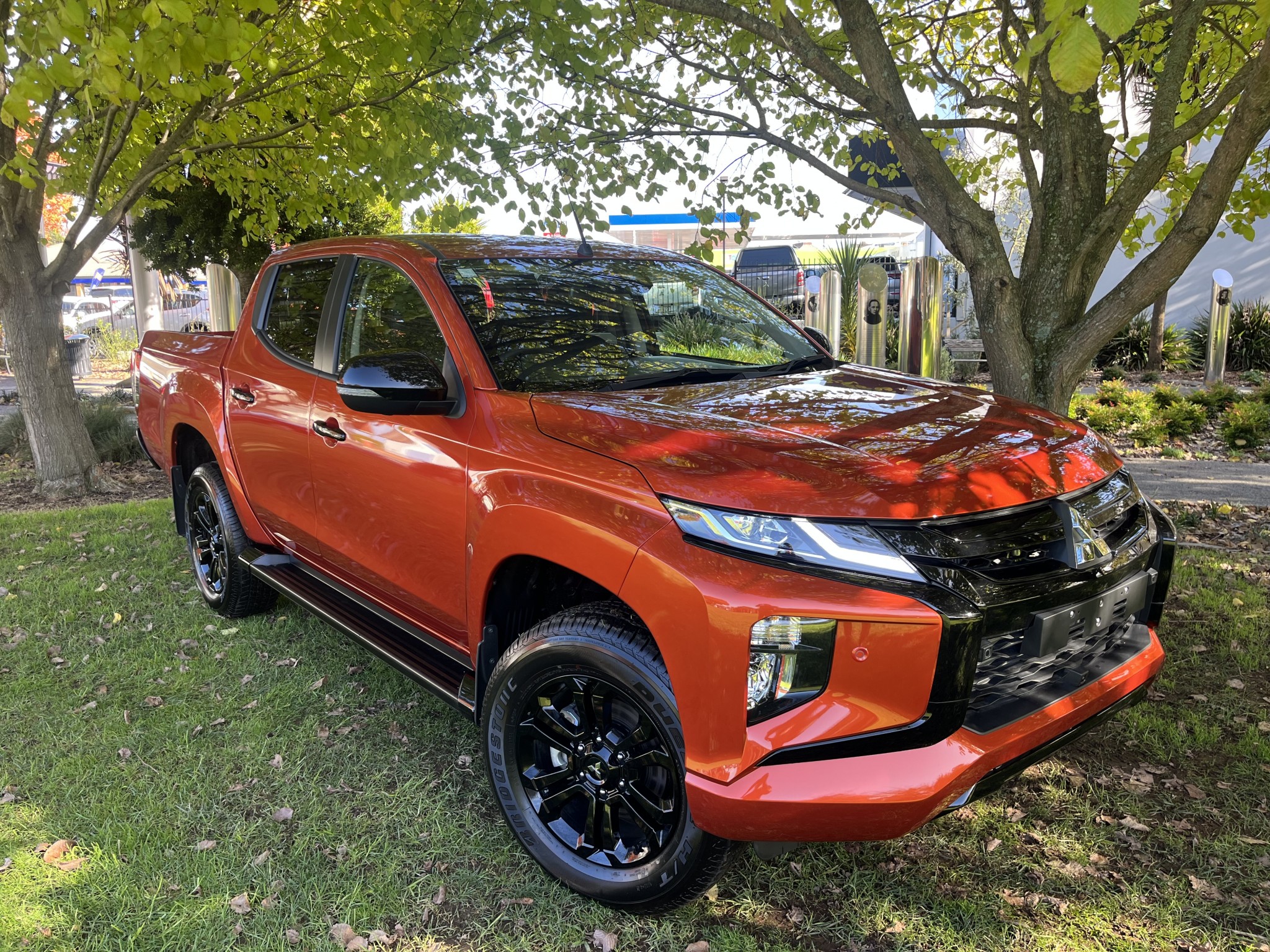 Mitsubishi Triton 2023 | DC VRXB 6AT 2.4D AUTO 4X2 LEATHER