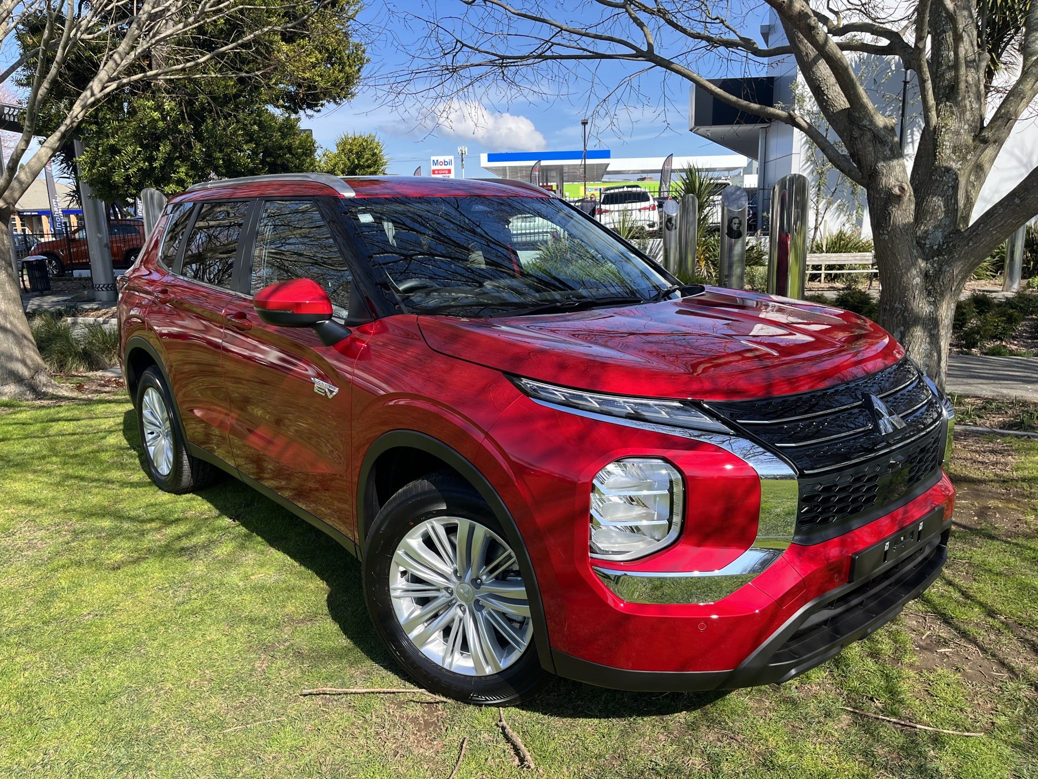 Mitsubishi Outlander 2023 | LS PHEV/4WD/AT 5 SEAT SUV Plug In Hybrid