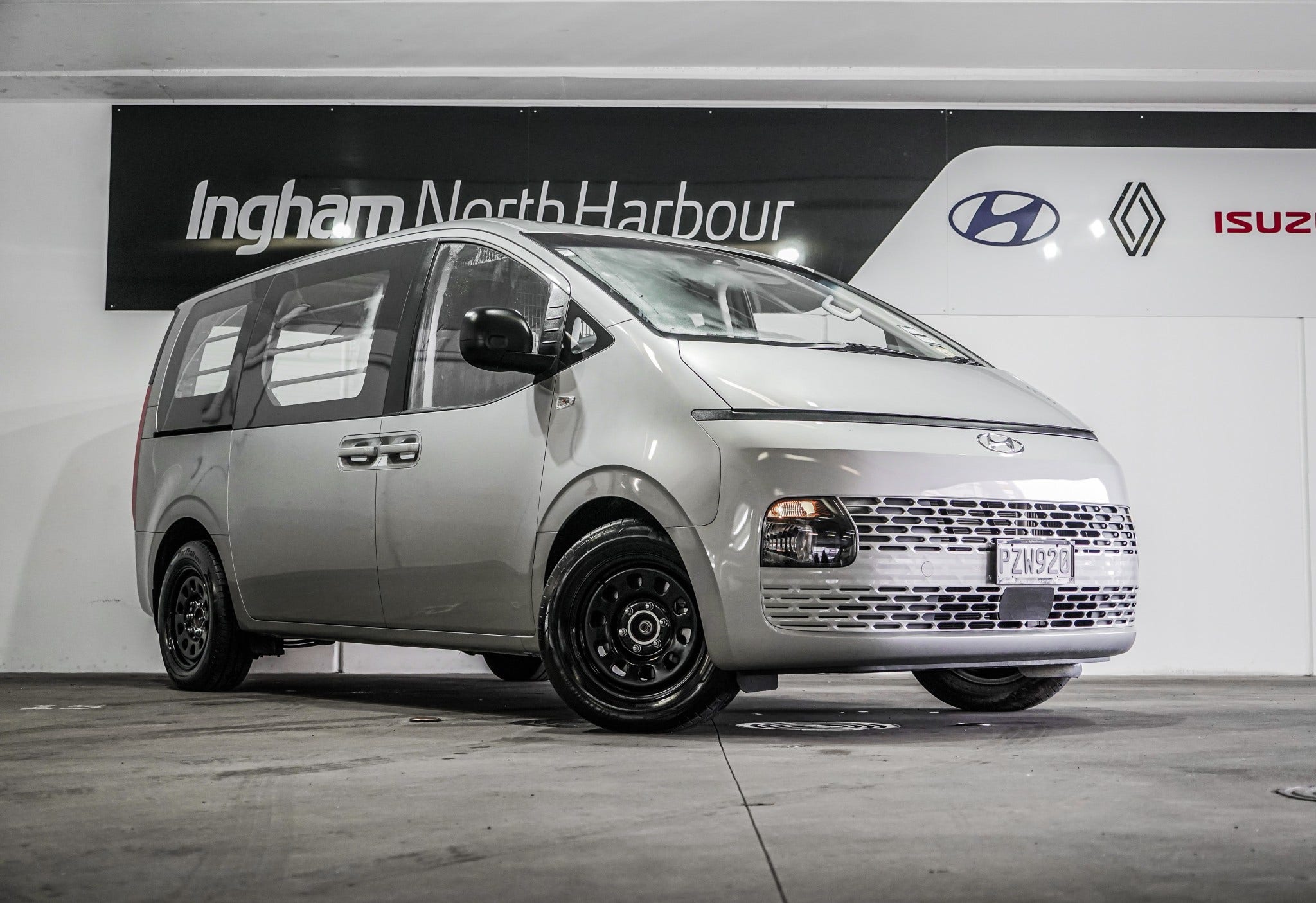 Hyundai STARIA LOAD 2023 | 2.2DT/8AT