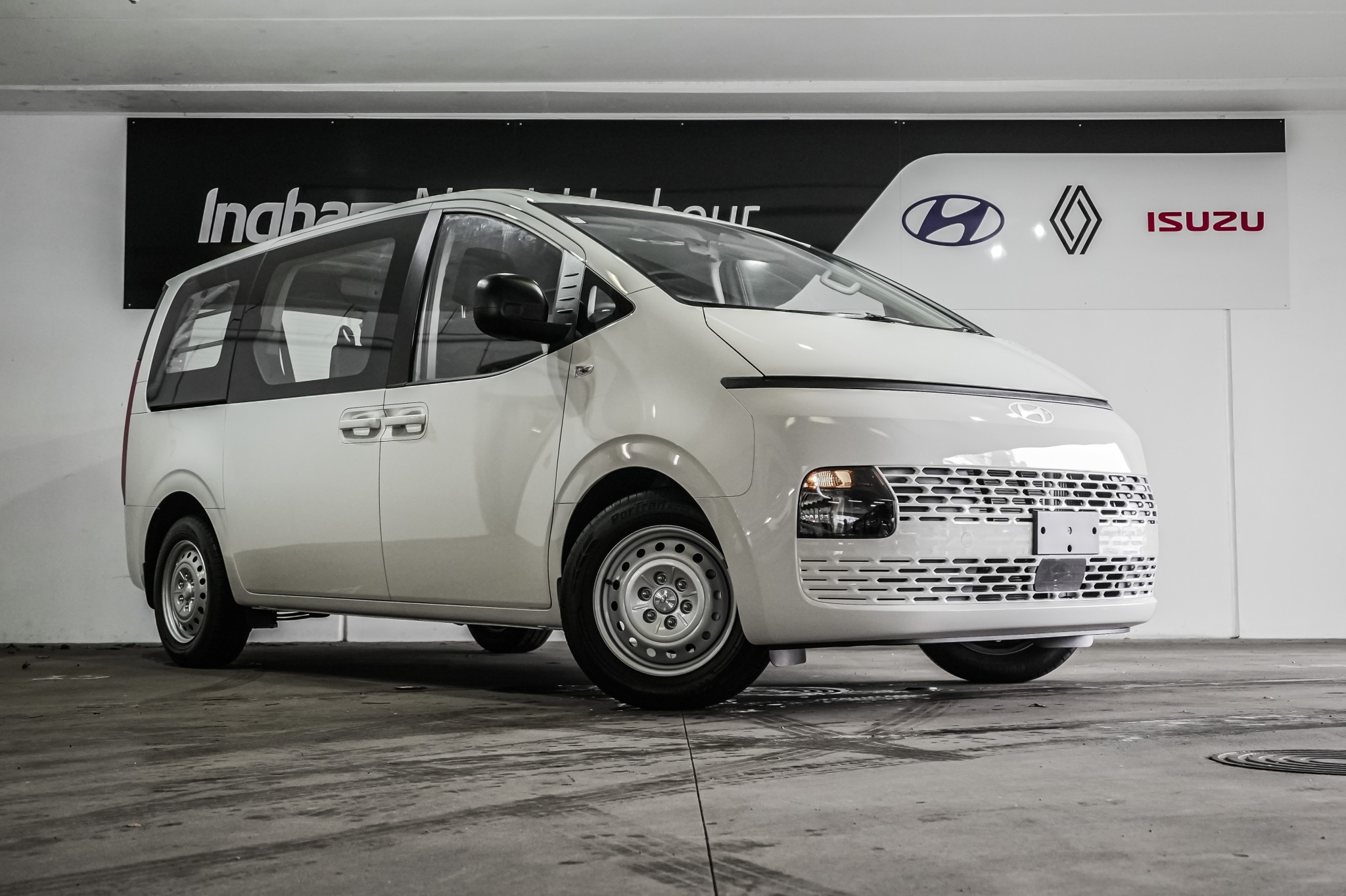 Hyundai STARIA LOAD 2025 | 2.2DT/8AT 5-Seater