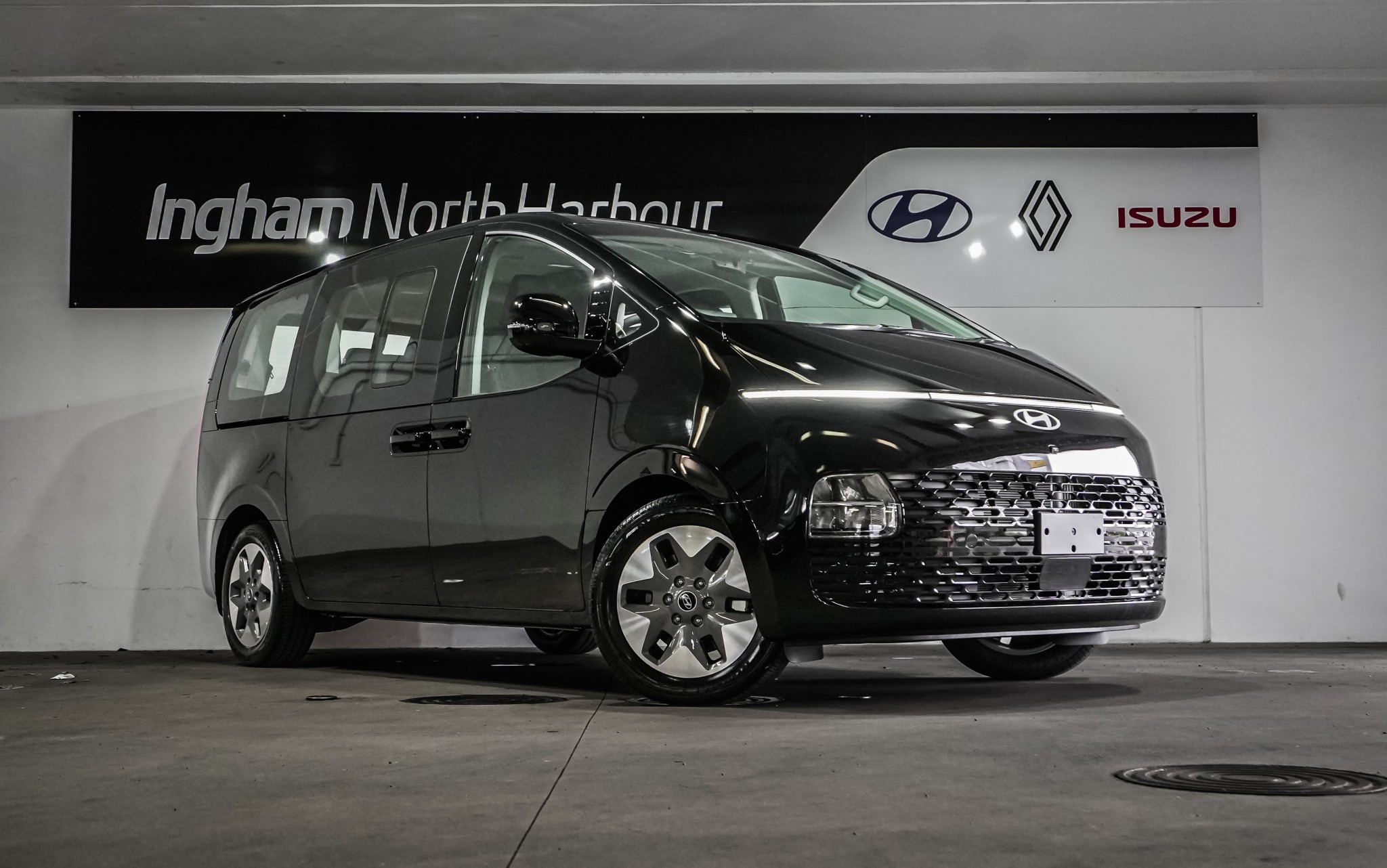 Hyundai Staria 2025 | LIMITED 2.2DT/4WD