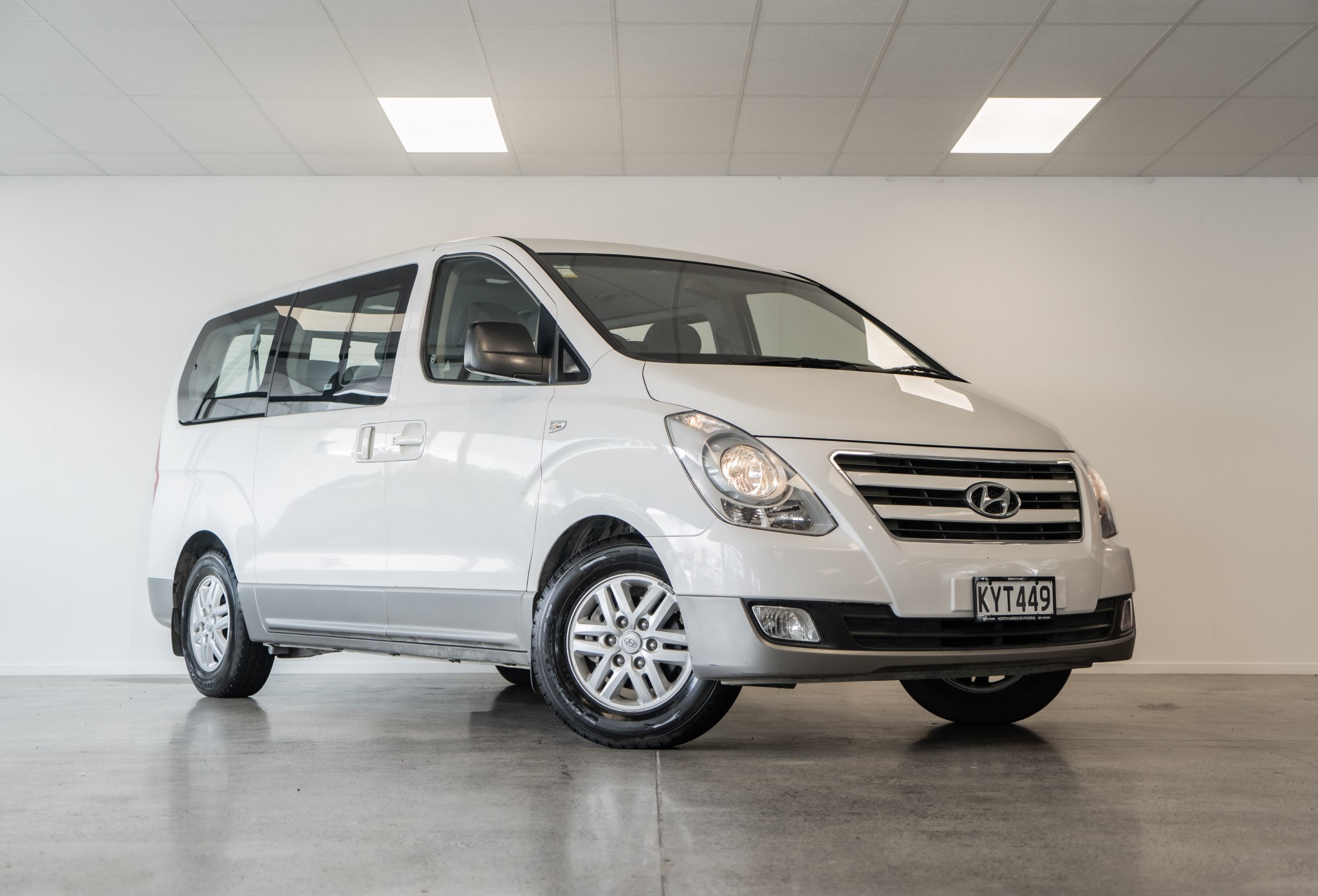 Hyundai iMax 2017 | 2.5 CRDI AUTO