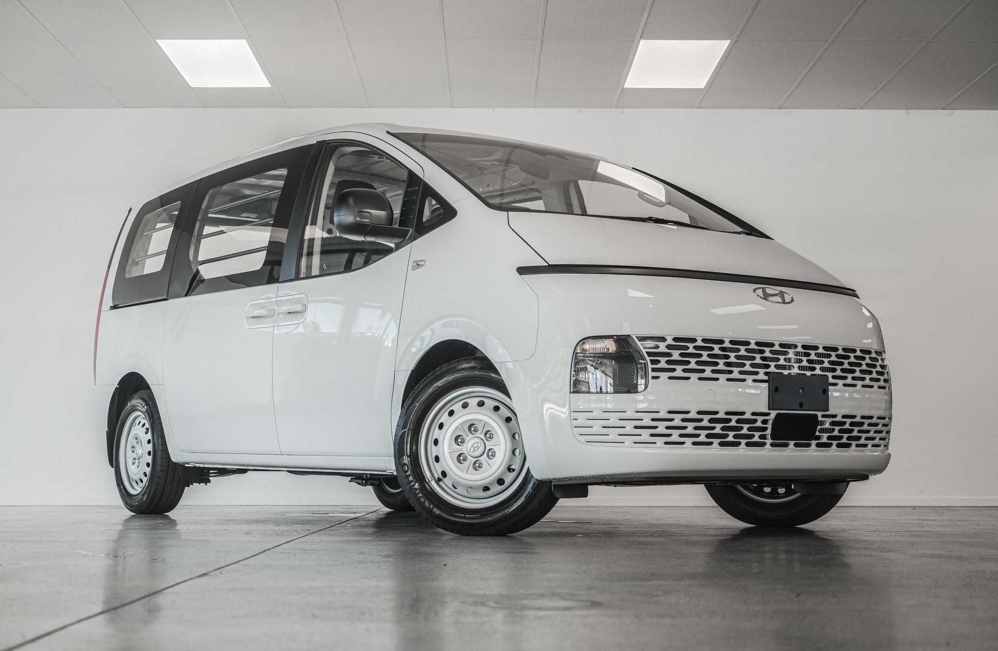Hyundai STARIA LOAD 2023 | 2.2DT/8AT