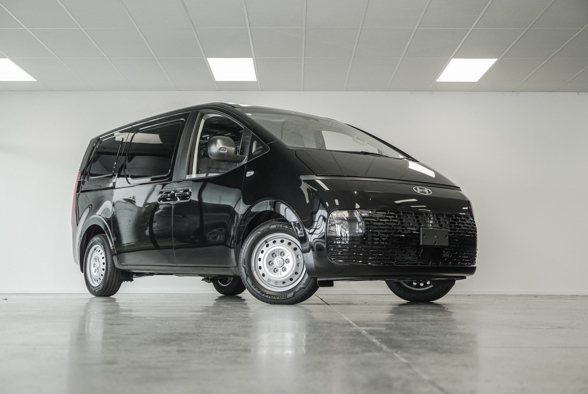 Hyundai STARIA LOAD 2024 | 2.2DT/8AT