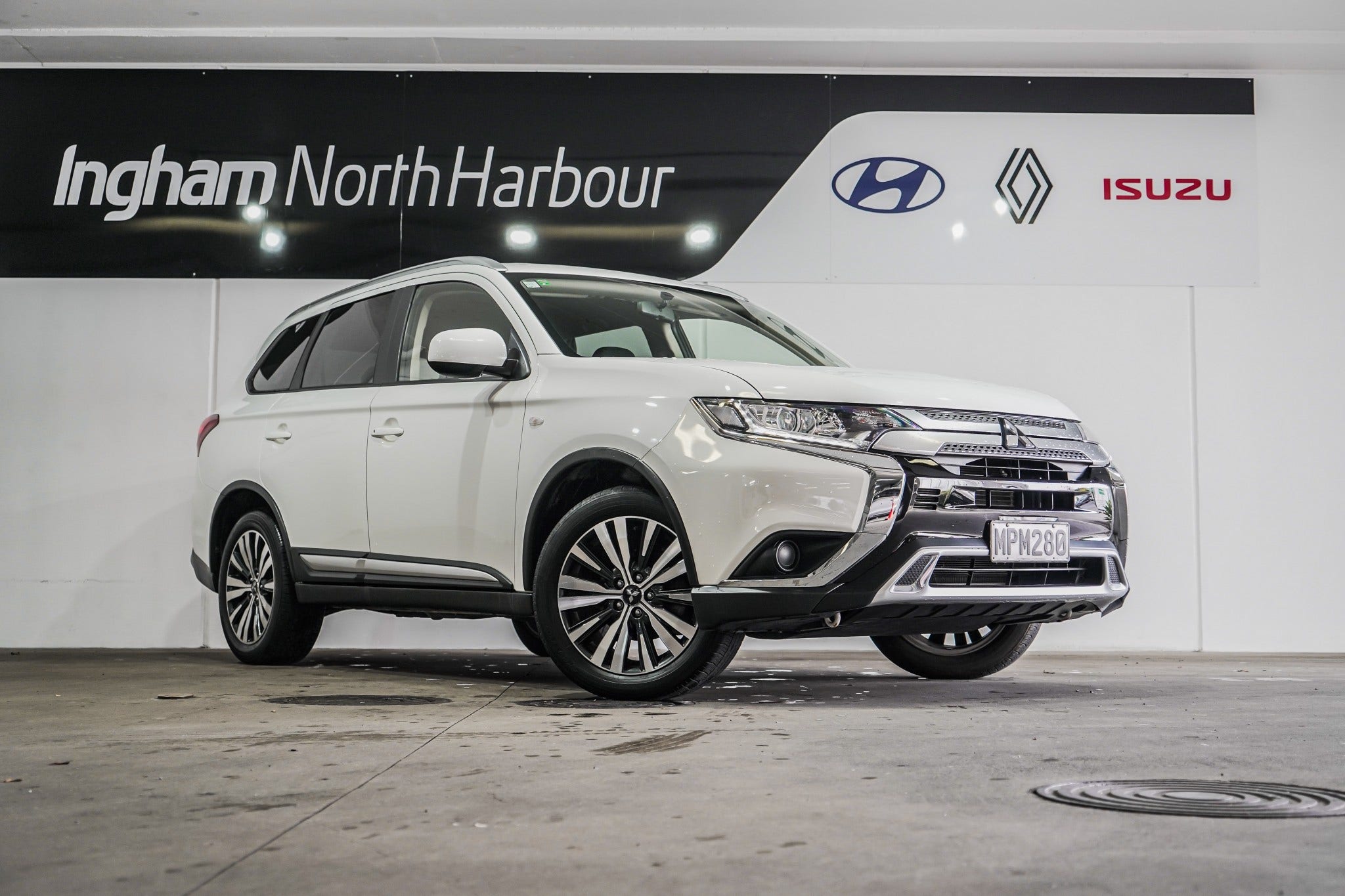 Mitsubishi Outlander 2019 | LS 2.0P/CVT