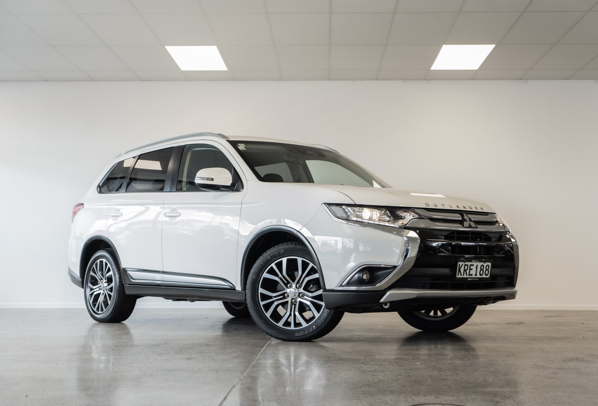 Mitsubishi Outlander 2017 | XLS 2.4P/4WD/CVT