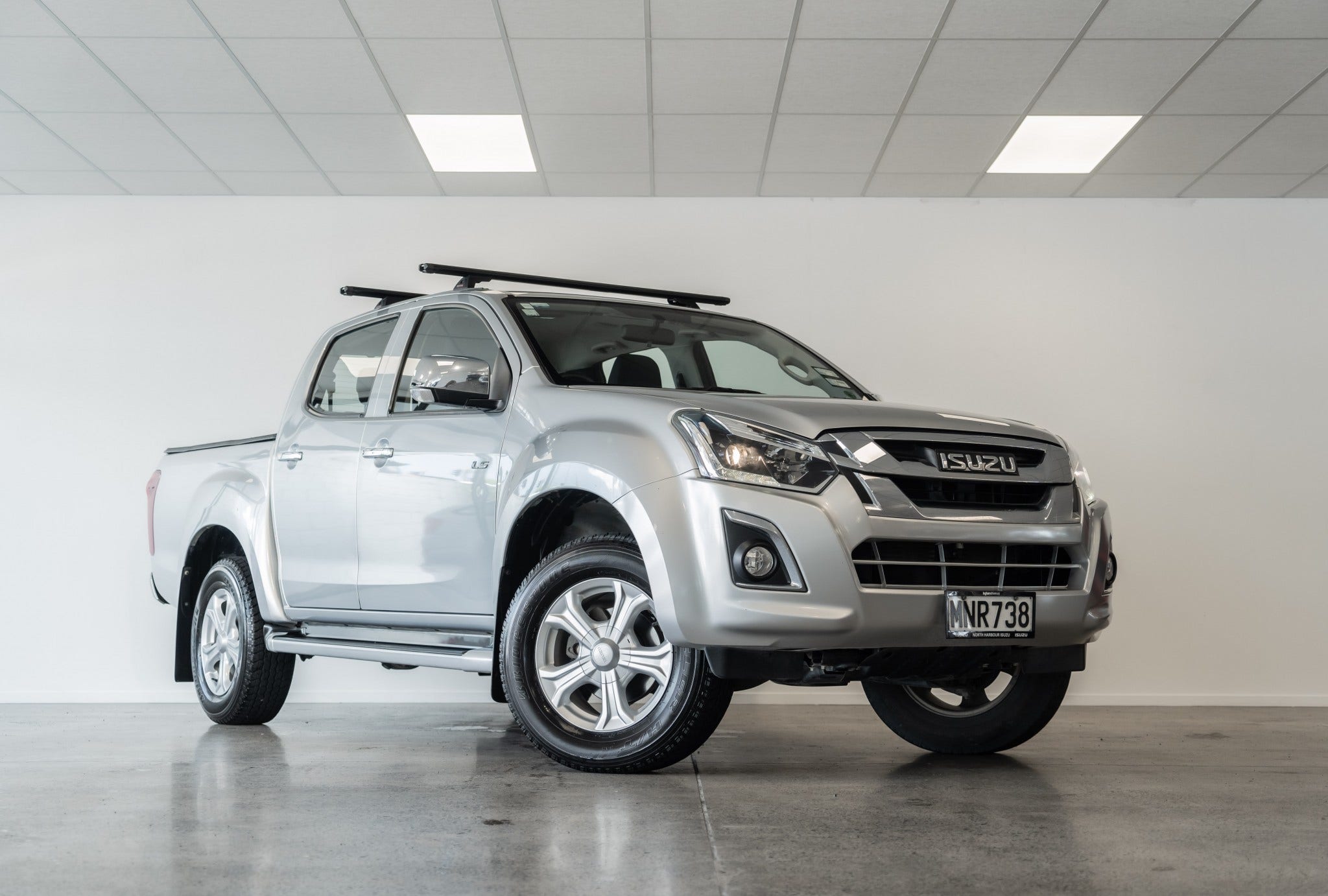 Isuzu D-MAX 2019 | LS DC 3.0D/6MT