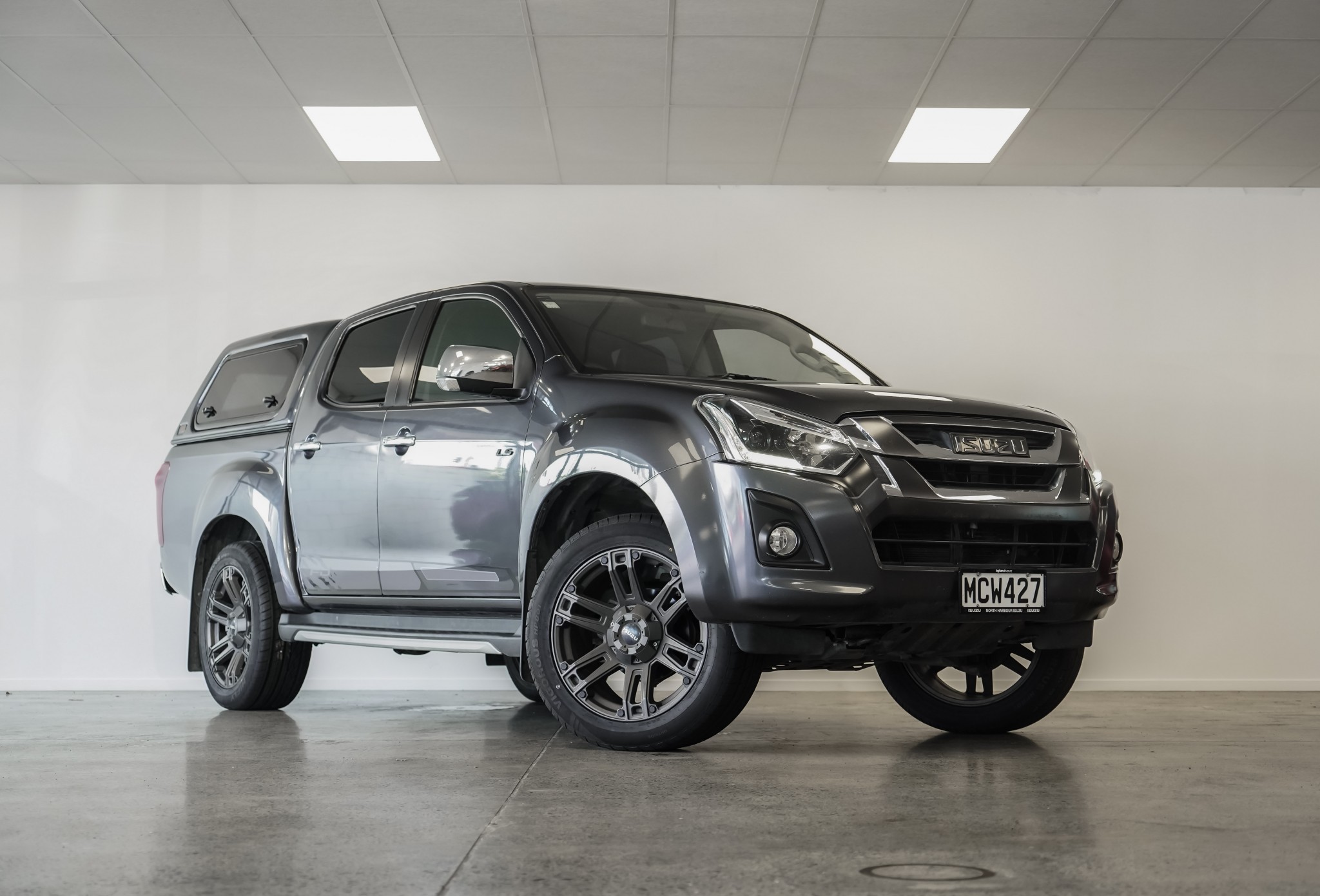 Isuzu D-MAX 2019 | LS DC 3.0D/4WD/6AT