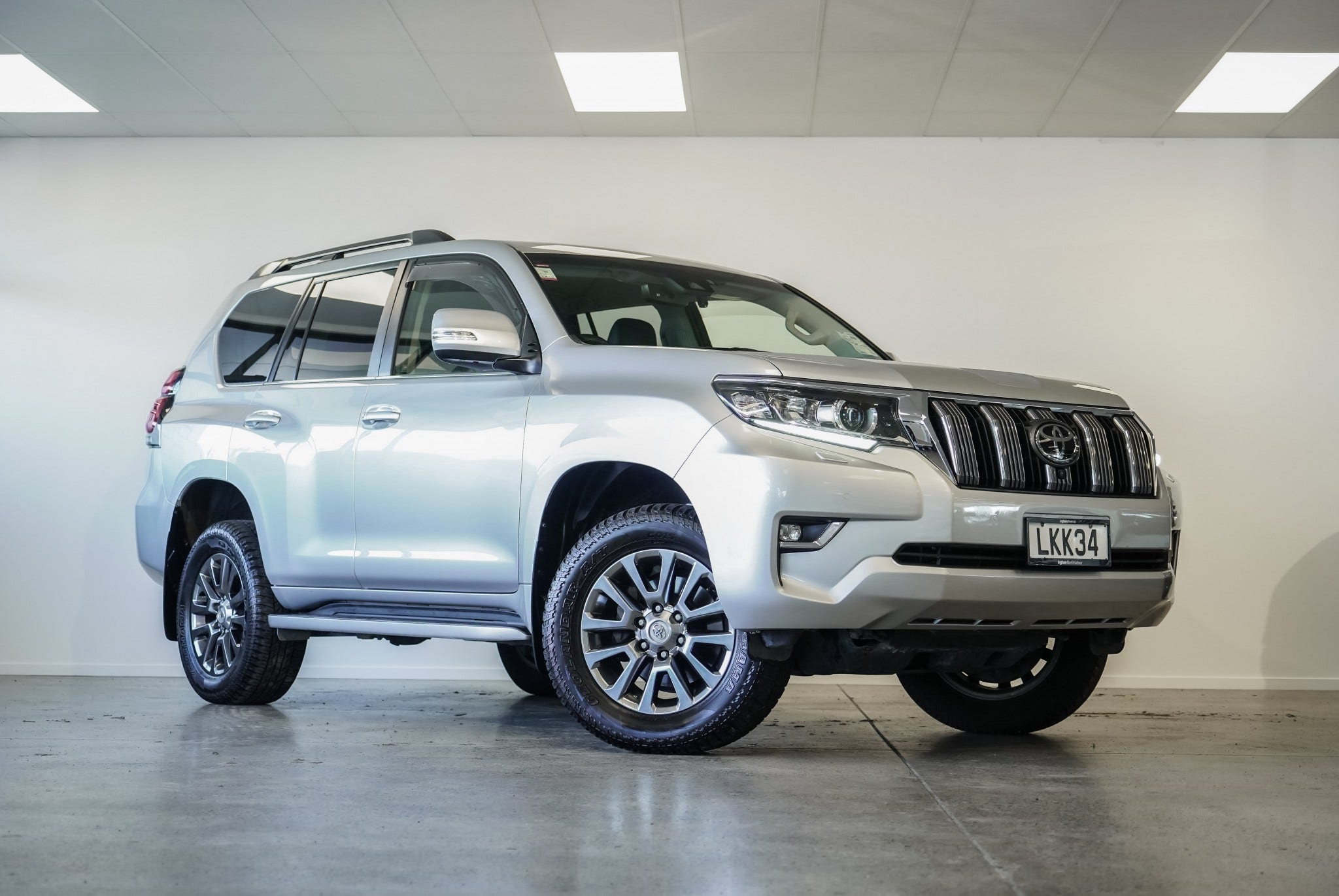 Toyota Land Cruiser Prado 2018 | VX 2.8D/4WD/6AT