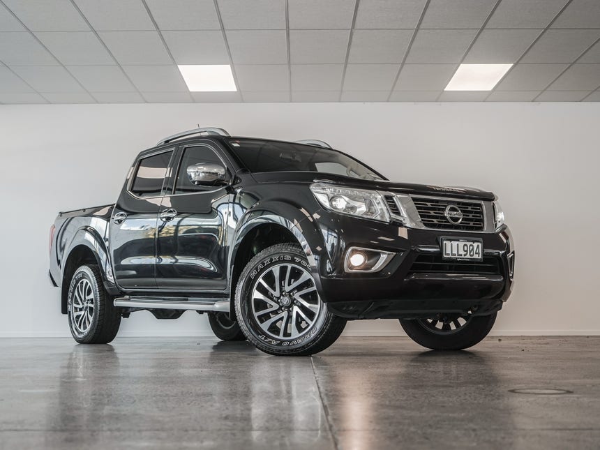 Nissan Navara 2018 | ST-X 2.3D/4WD/7AM/UT
