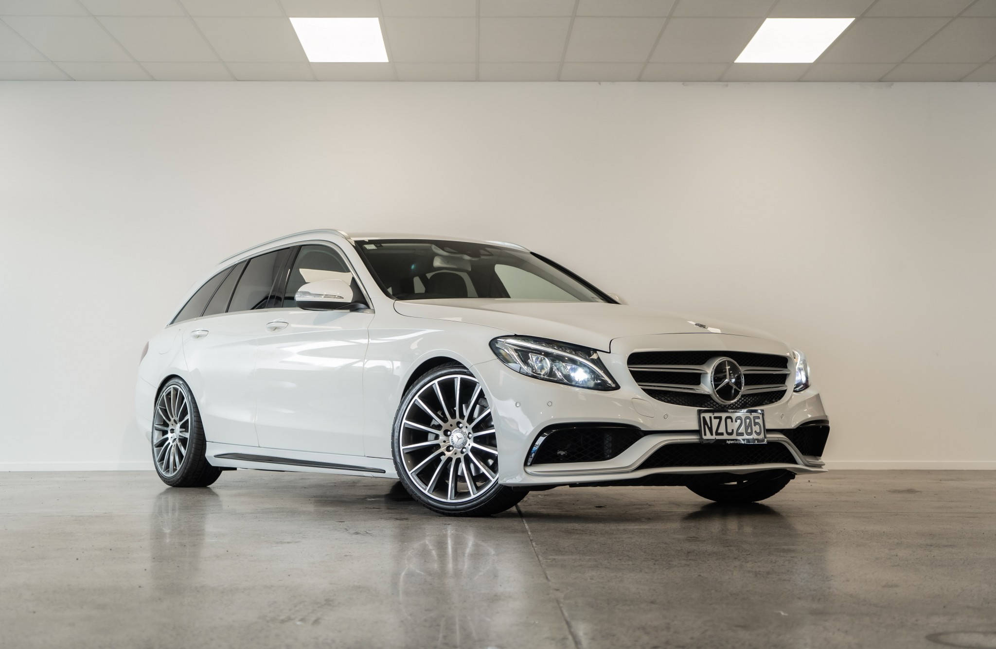 Mercedes-Benz C 200 2014 | AMG Pack