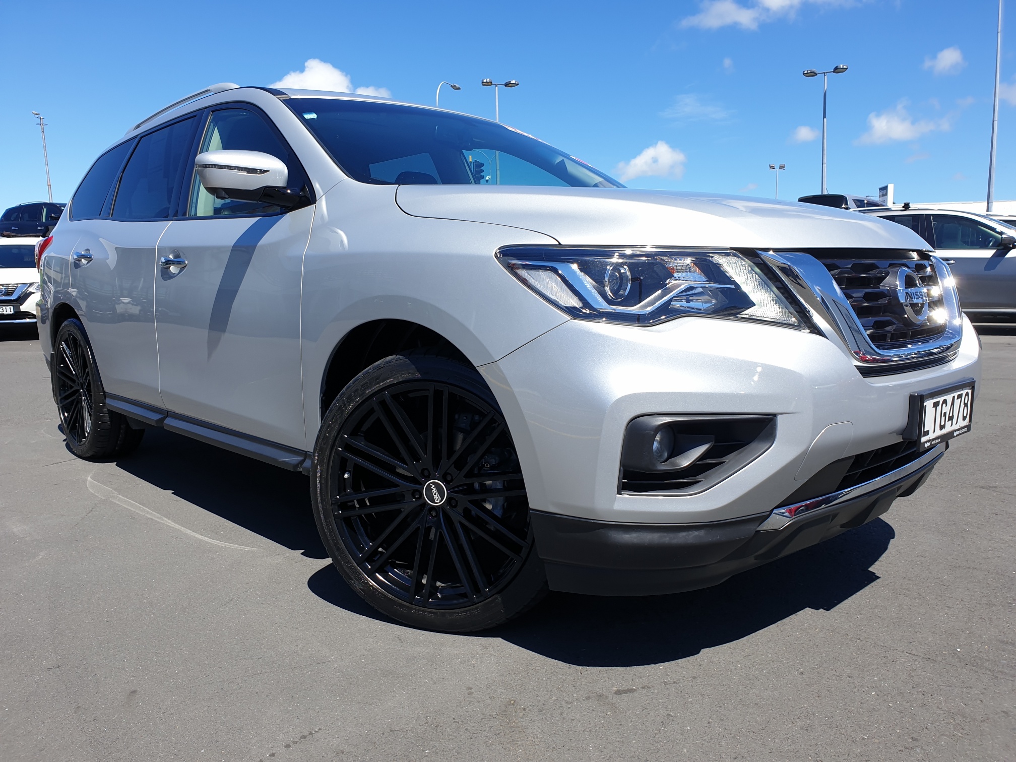 Nissan Pathfinder 2018 | ST-L 3.5P/4WD/CVT