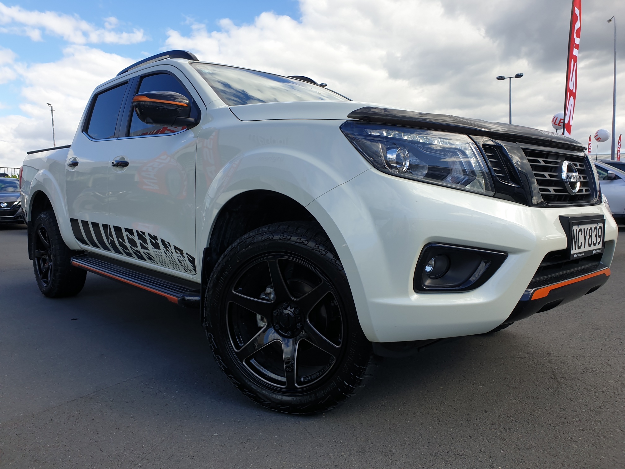 Nissan Navara 2020 | ST-X 2.3D/4WD/7AM/UT