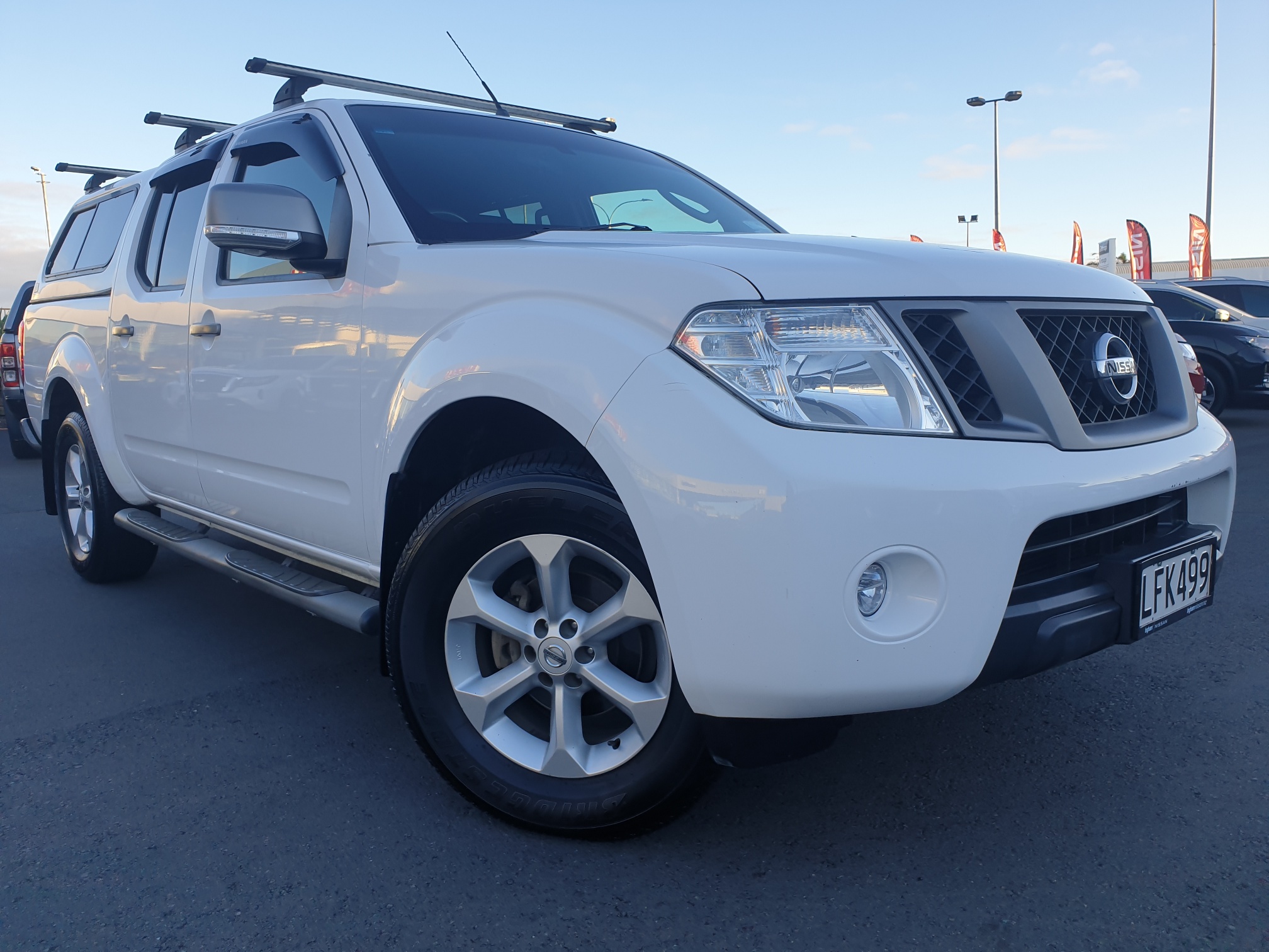 Nissan Navara 2015 | D/C 2.5D 2WD ST-X AT