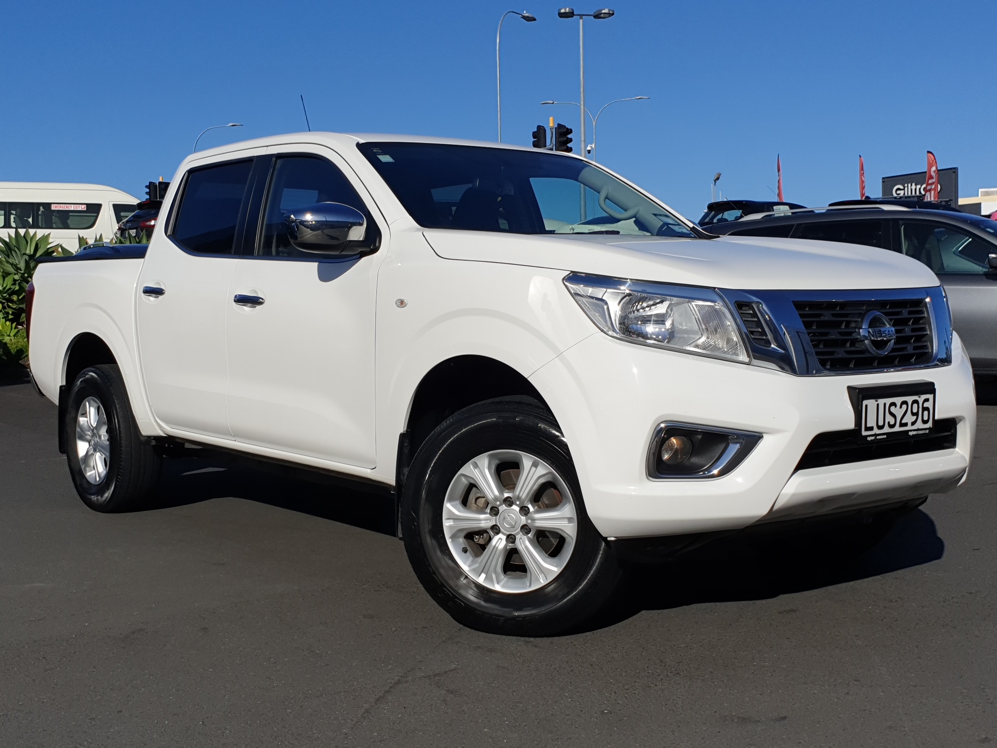 Nissan Navara 2019 | RX 2.3D/6MT/UT/4DR/5