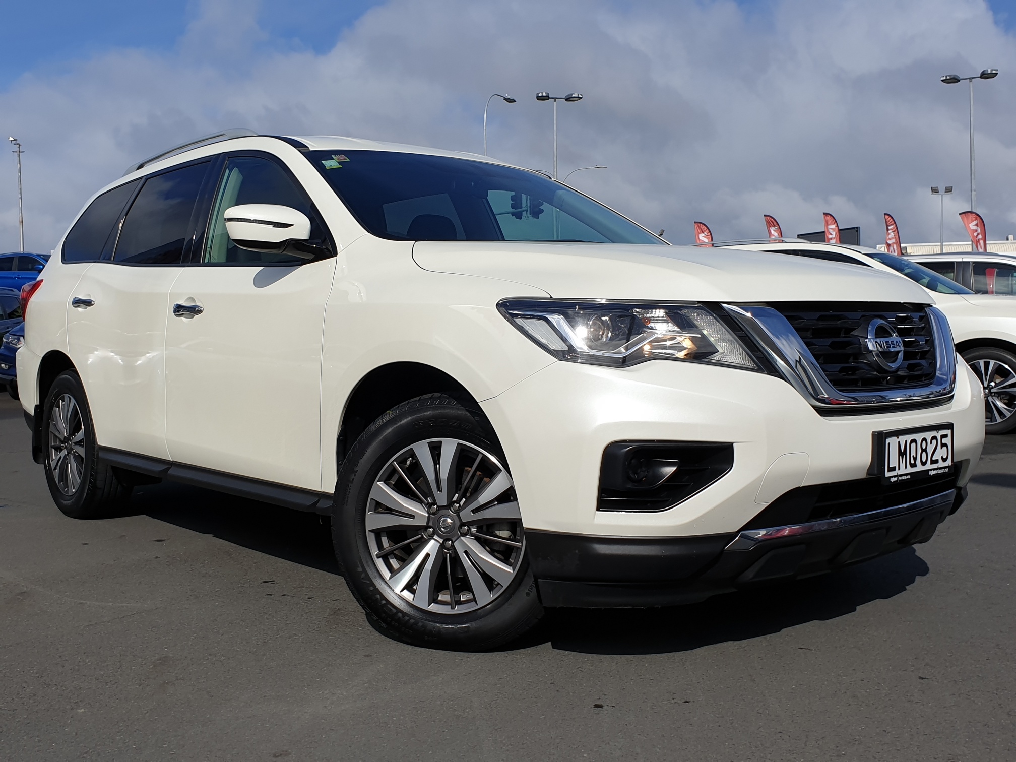 Nissan Pathfinder 2018 | ST 3.5P/CVT