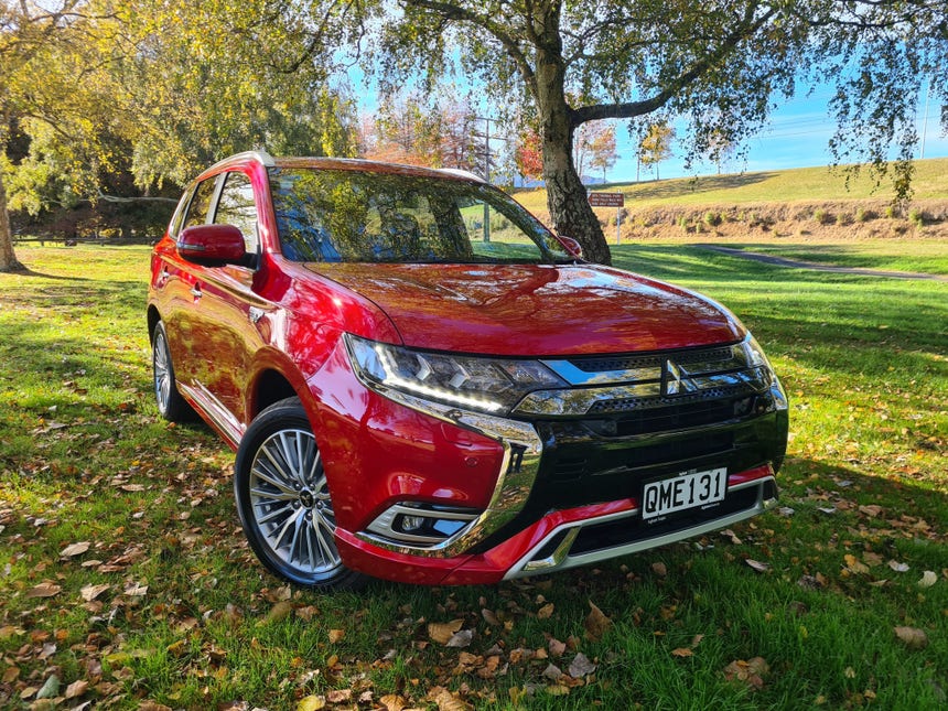 Mitsubishi Outlander 2020 | VRX 94KW/PHEV/4WD/AT