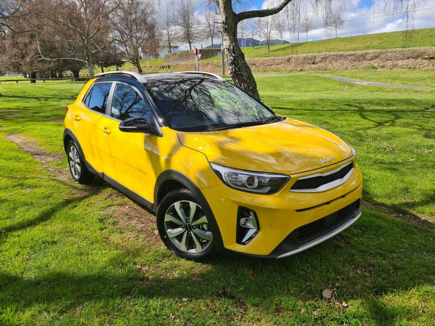 Kia Stonic 2022 | EX 1.4P/6AT