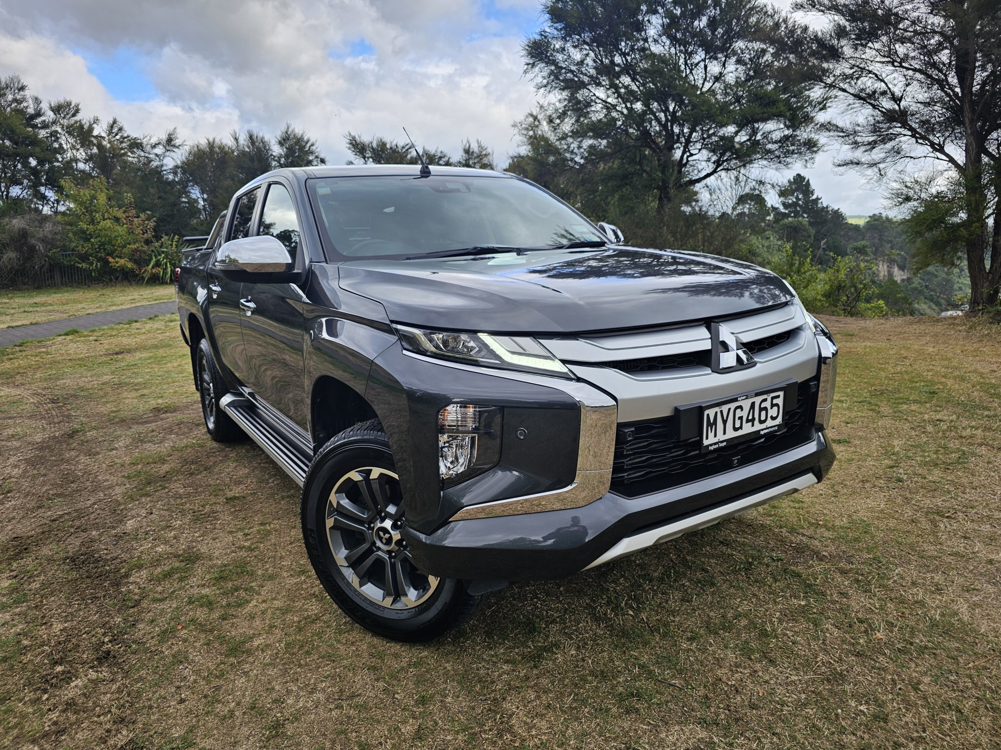 Mitsubishi Triton 2020 | DC VRX 6AT 2.4D/6AT