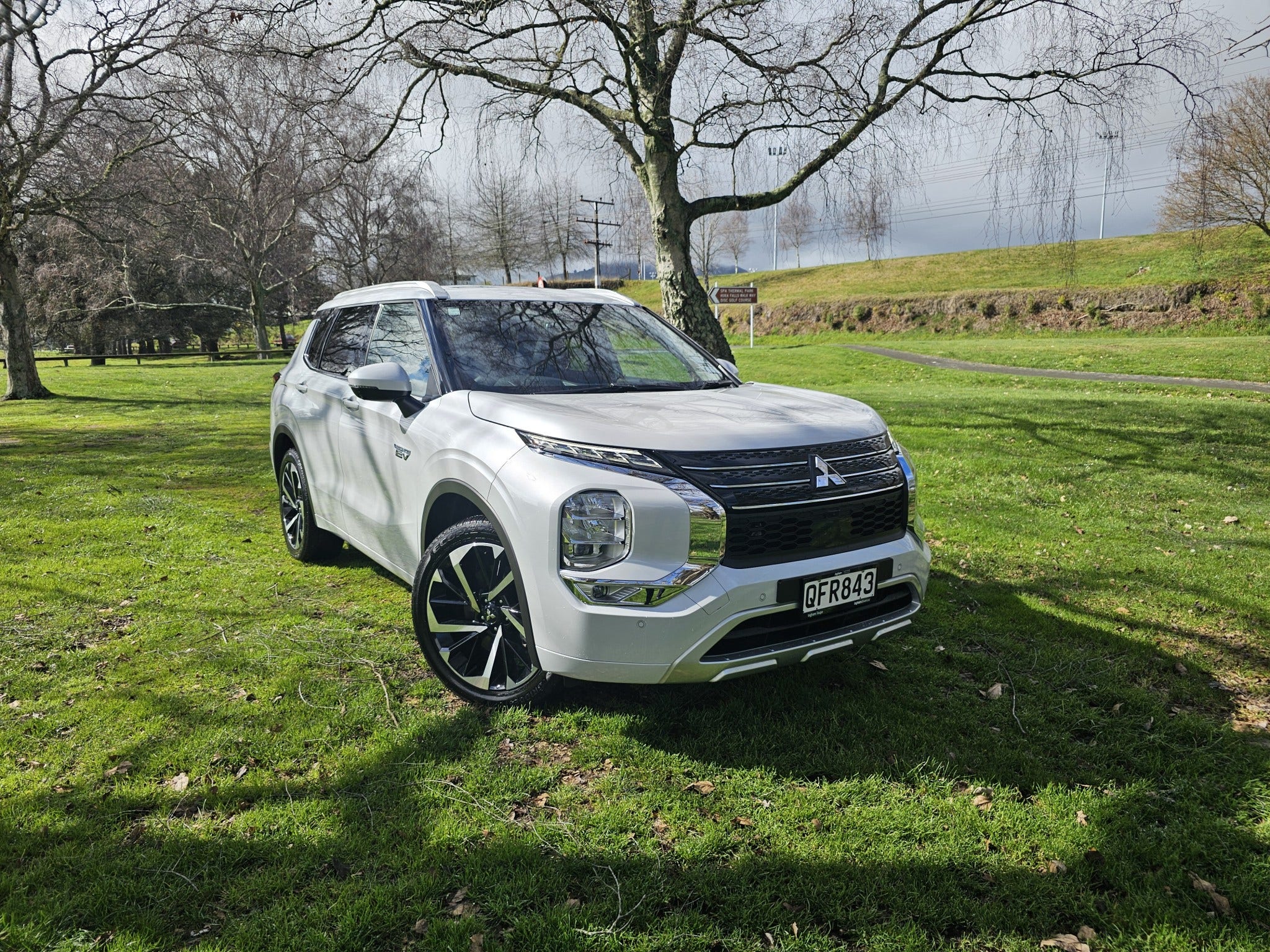 Mitsubishi Outlander 2023 | VRX PHEV/4WD/AT