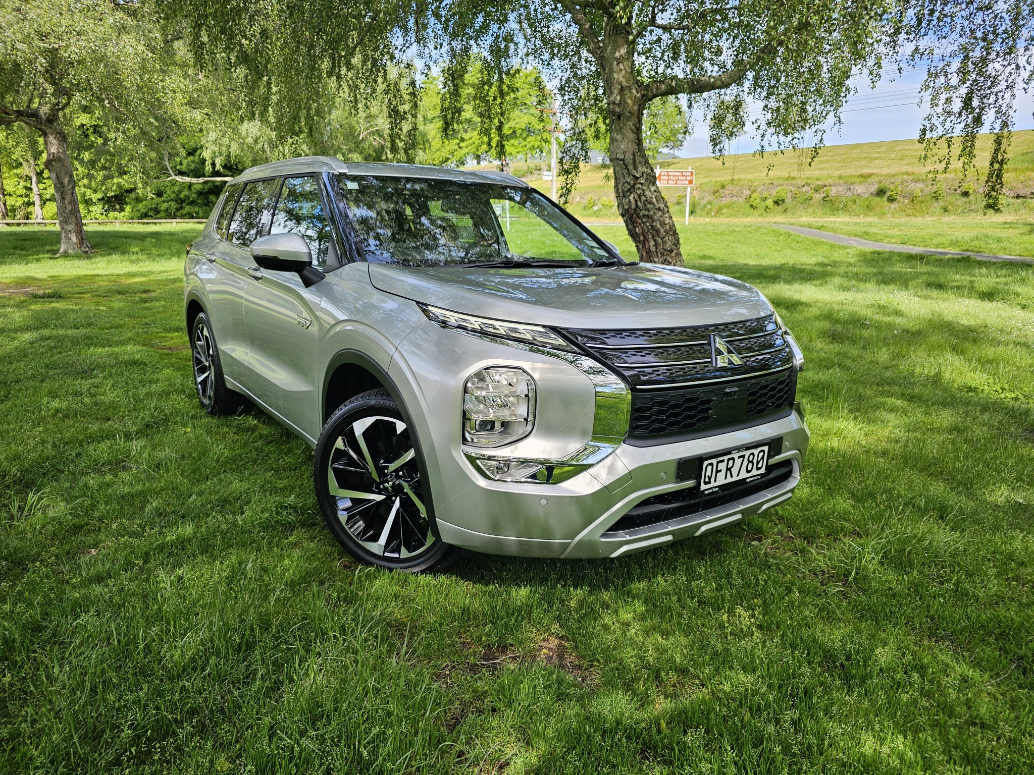 Mitsubishi Outlander 2023 | VRX PHEV/4WD/AT