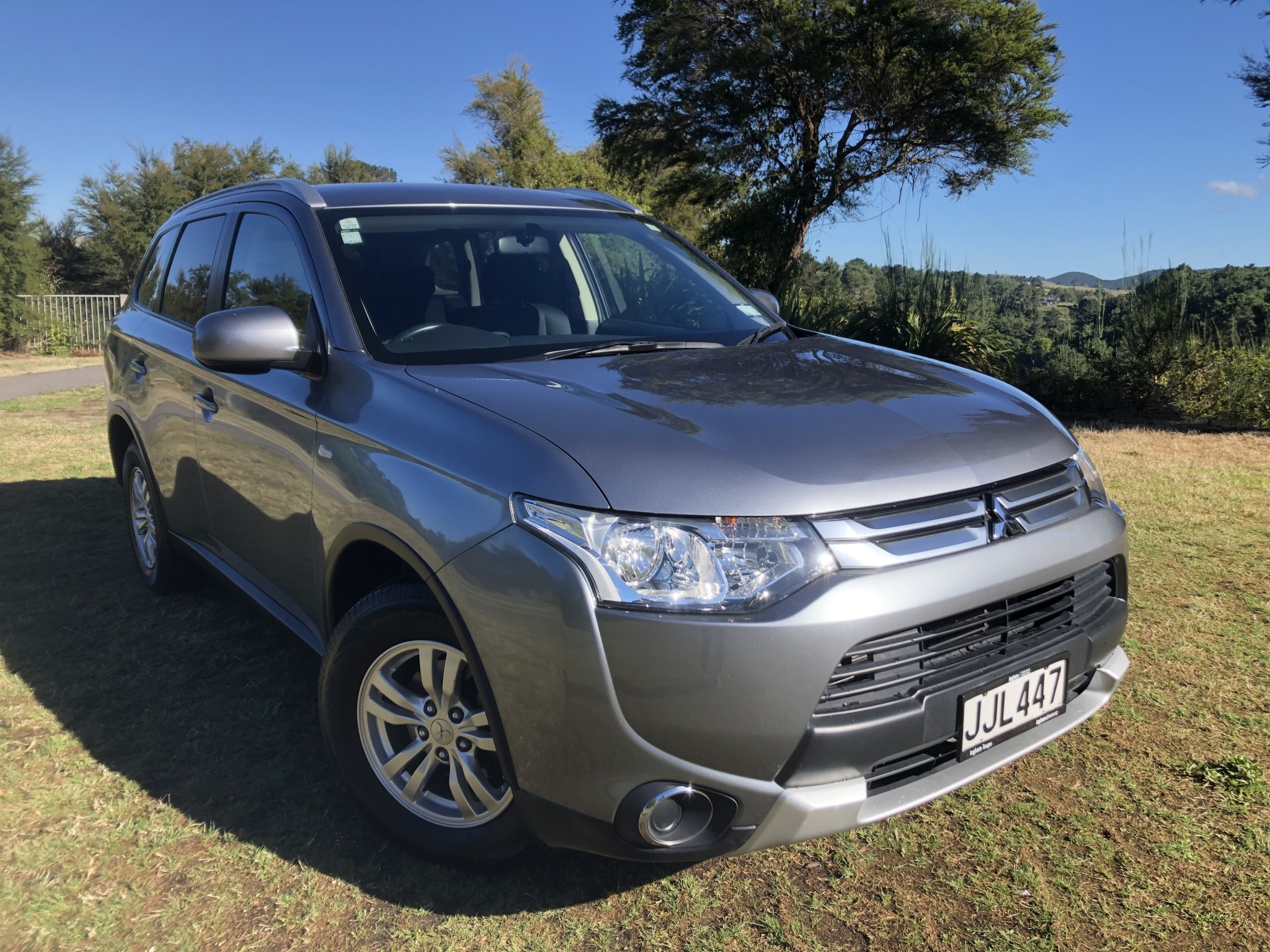 Mitsubishi Outlander 2015 | LS 2.4P/4WD/CVT/SW/5