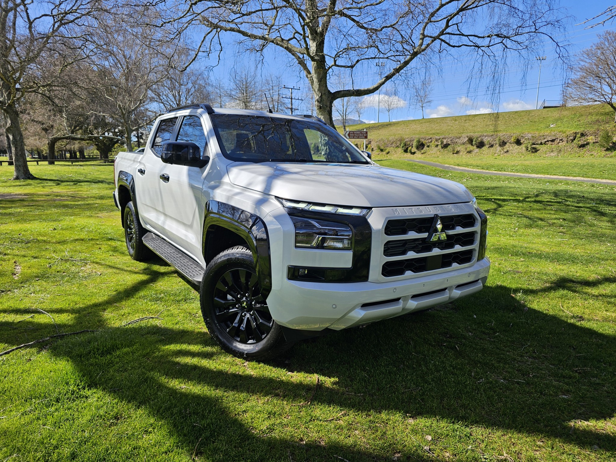 Mitsubishi Triton 2025 | DC VRX 4WD 6AT 2.4DT