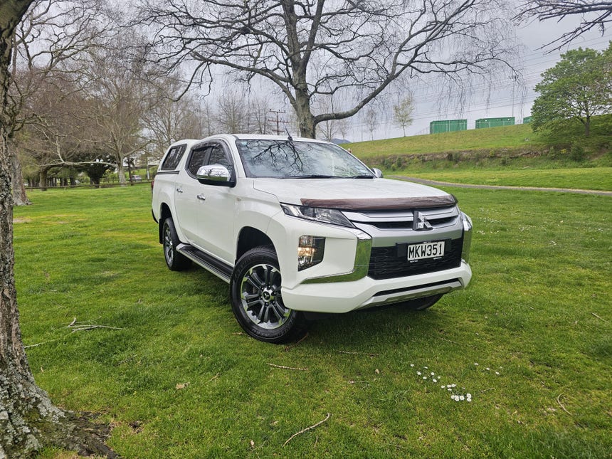 Mitsubishi Triton 2019 | DC GLXR 6AT 2.4D/6AT