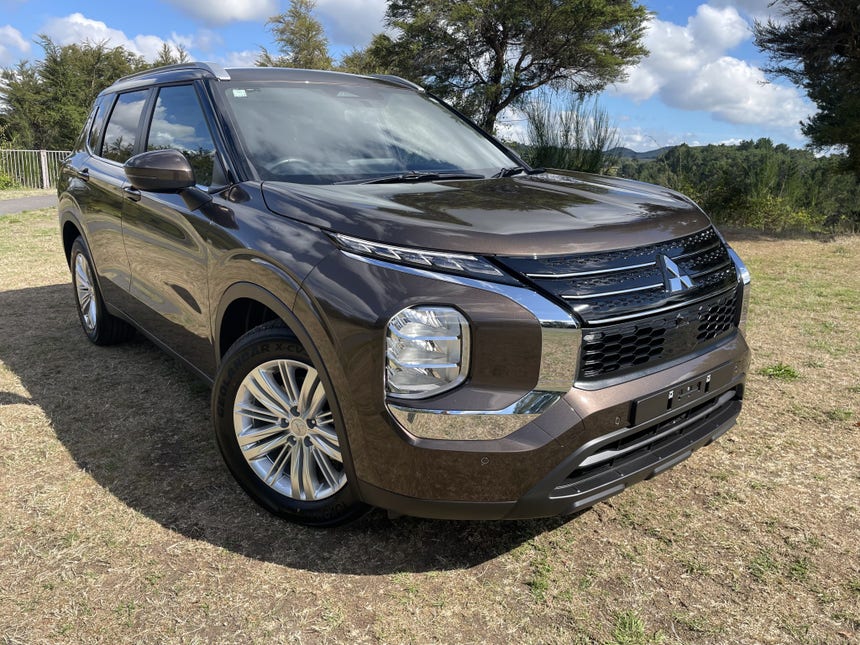 Mitsubishi Outlander 2022 | LS 2.5P/CVT