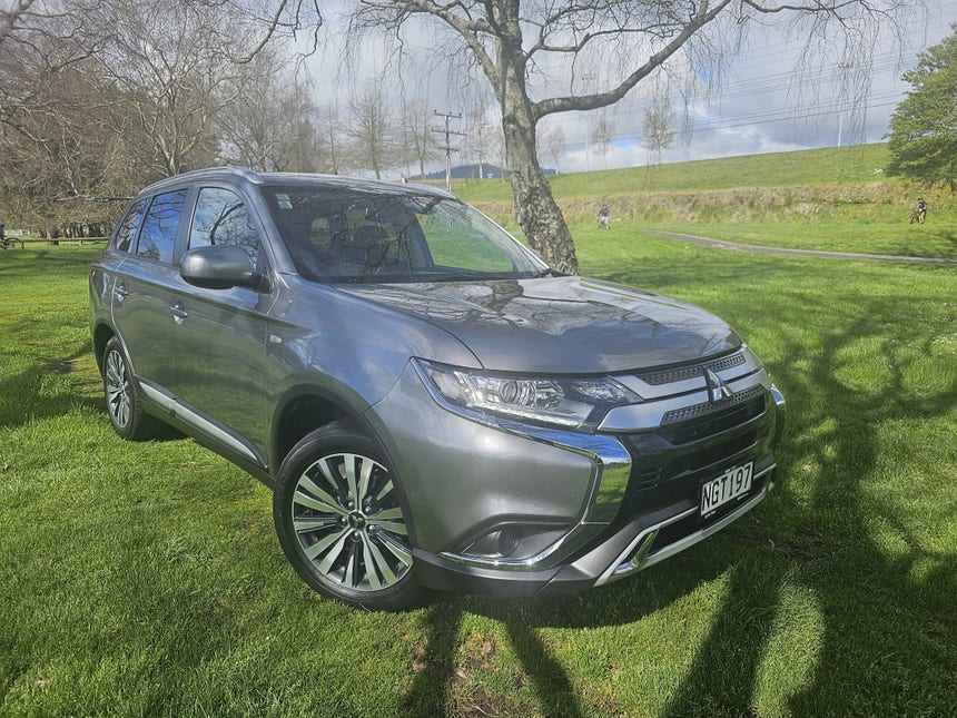 Mitsubishi Outlander 2021 | LS 2.4P/CVT