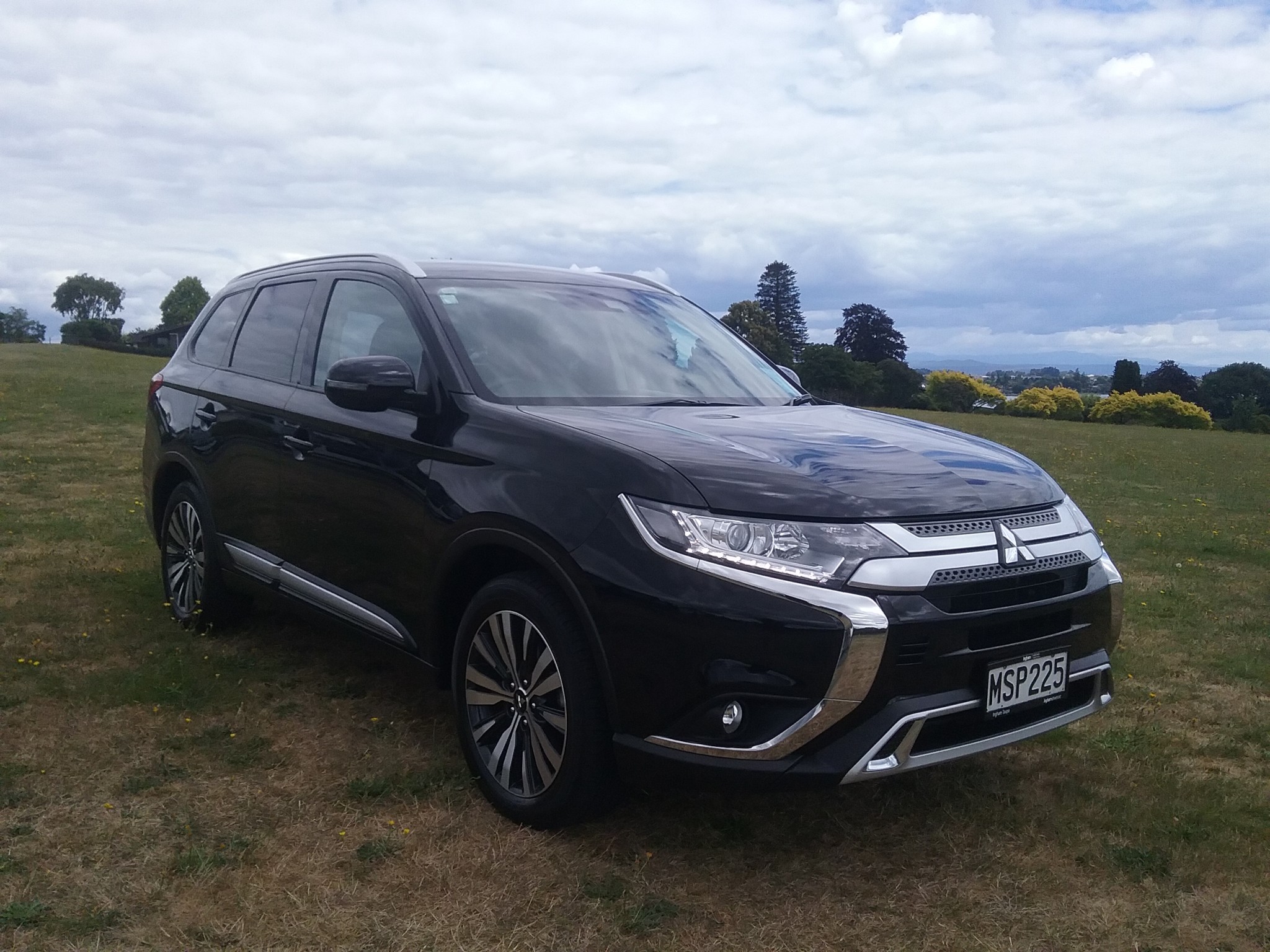 Mitsubishi Outlander 2020 | XLS 2.3D/4WD/6AT