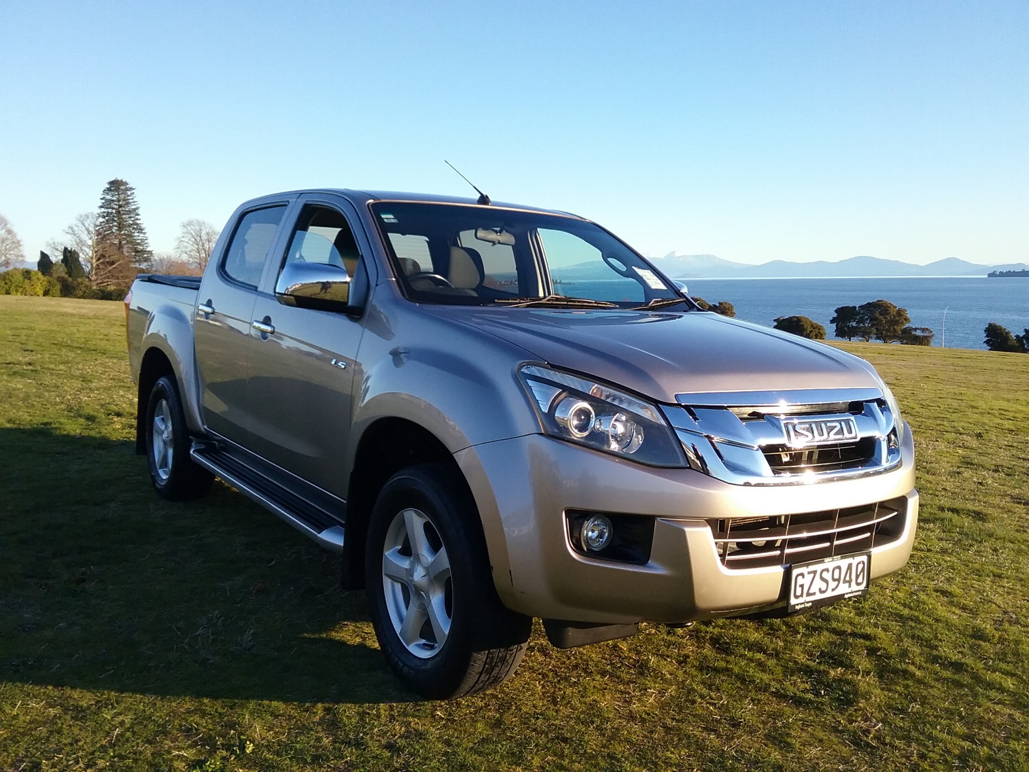 Isuzu D-MAX 2013 | LS AUTO DC 2WD