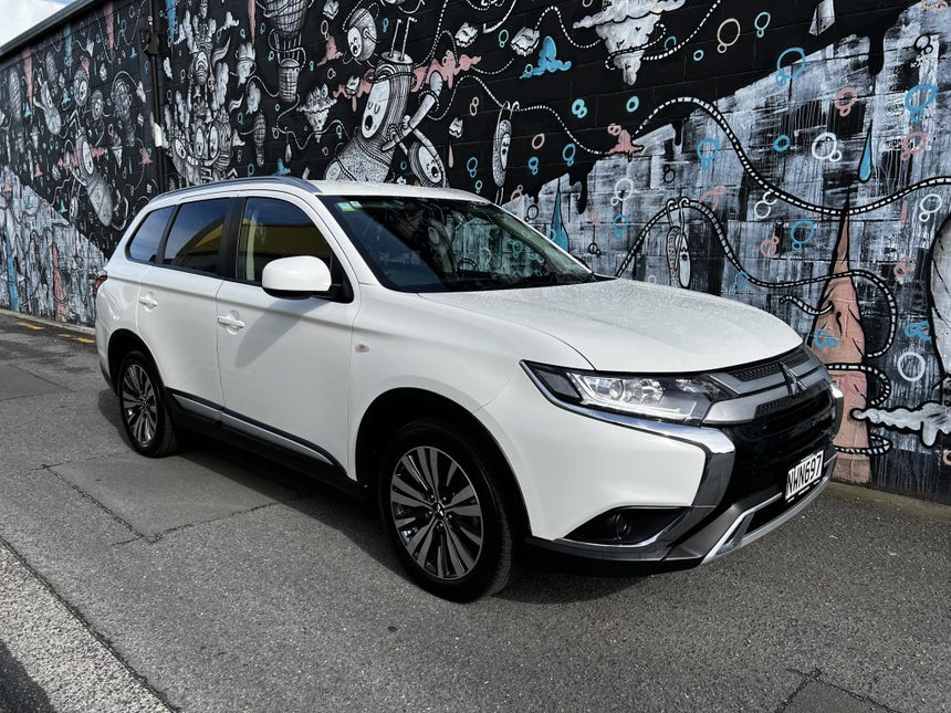 Mitsubishi Outlander 2021 | LS 2.4P/CVT