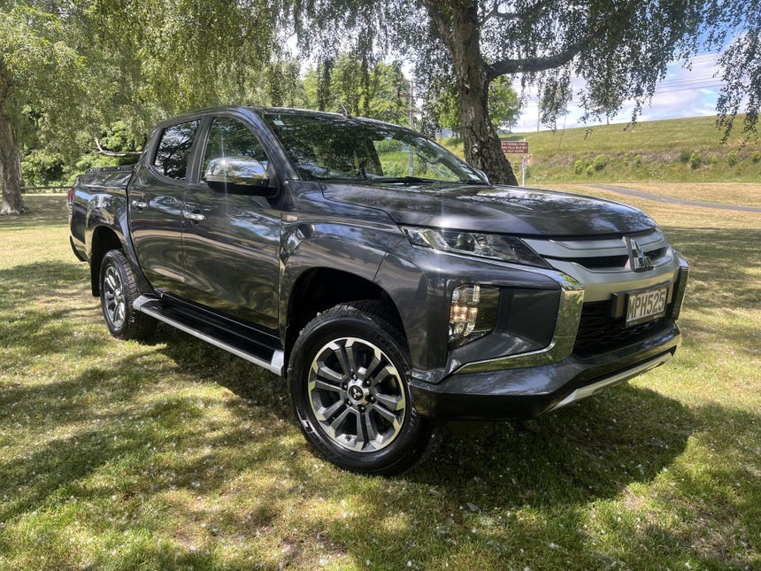 Mitsubishi Triton 2020 | DC GLXR 6AT 2.4D/4WD